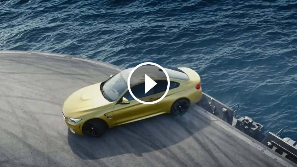 BMW M4 na lietadlovej lodi - Mojevideo