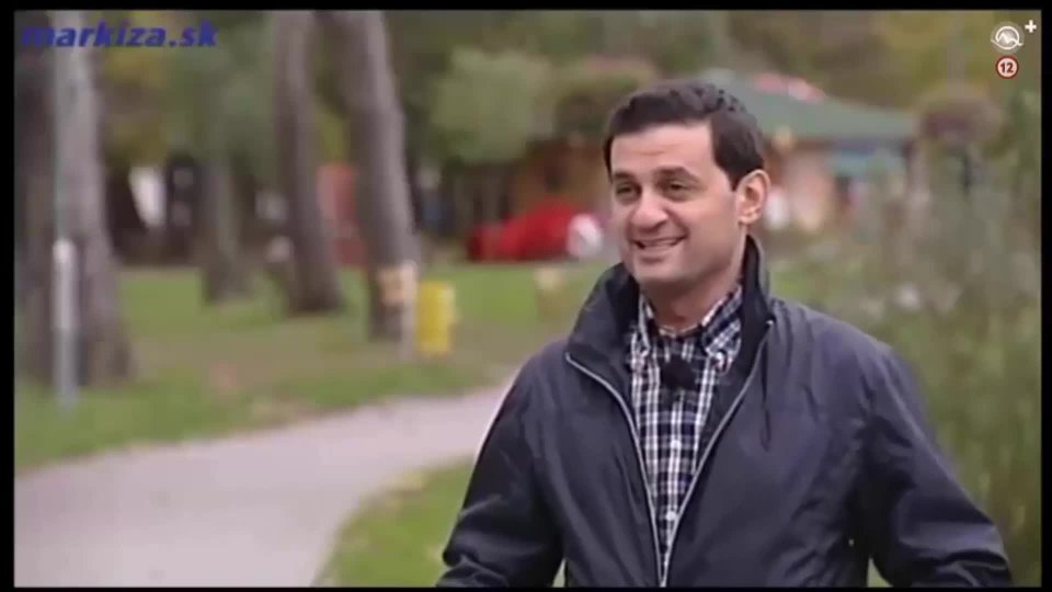 Arab Omar Samman je psou a mačky - Mojevideo