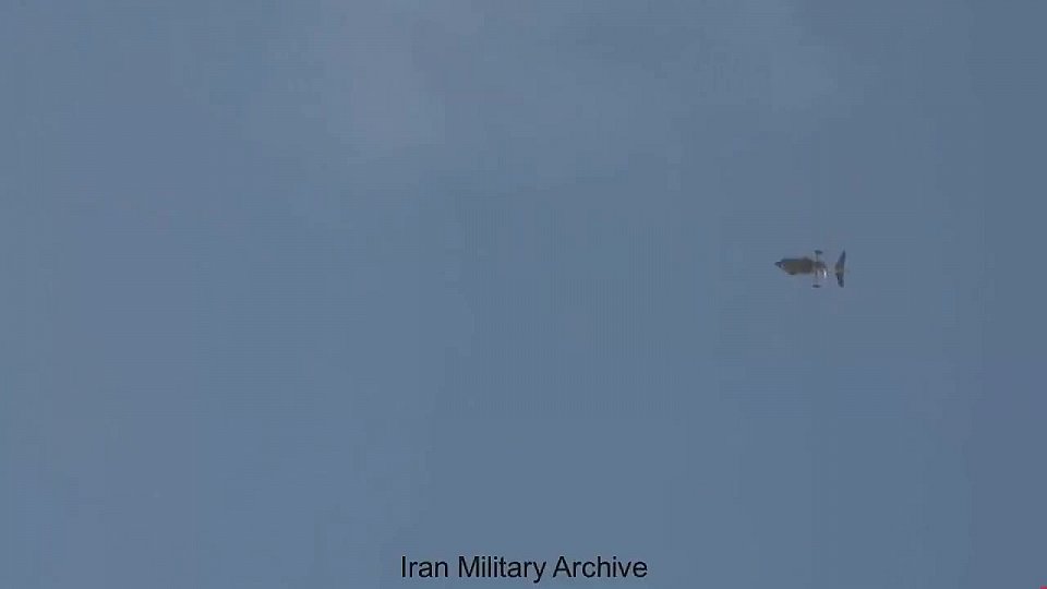 Irán predstavil novú bombardovaciu muníciu Meraj-521, - Mojevideo