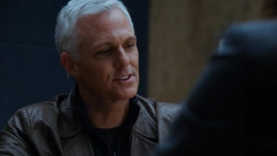 Vtierka Castle 4x14 Modry motyl - Mojevideo