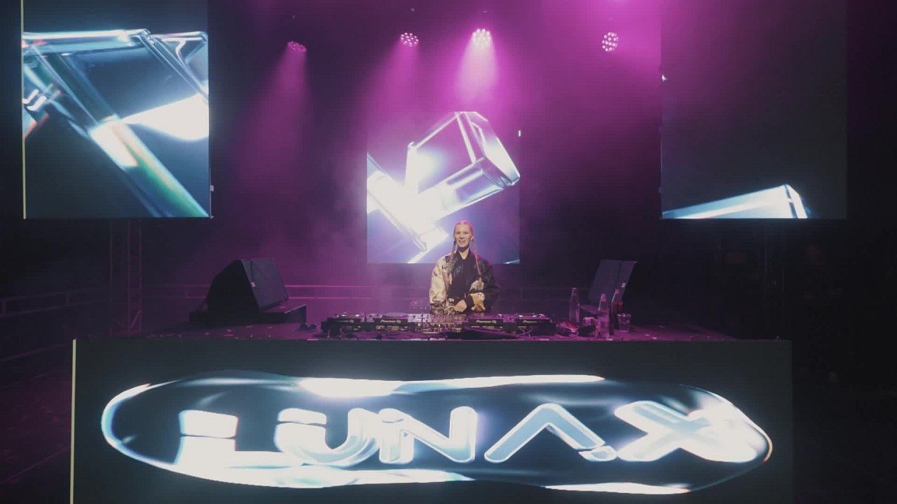 LUNAX - Where Do We Go - Mojevideo