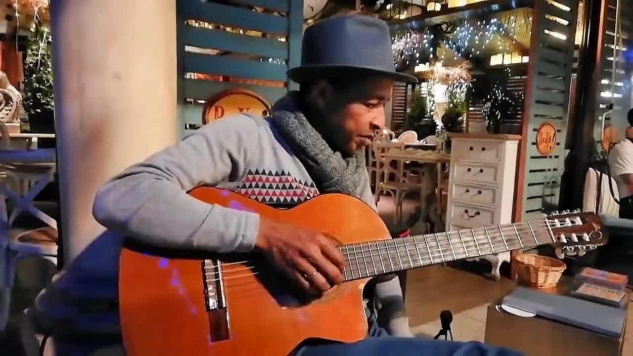 Naudo Rodríguez - samouk gitarista - Nothing Else Matters ( Naudo ...